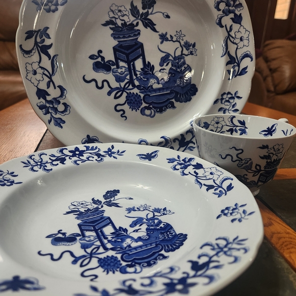 Spode | Dining | Spode Blue Bowpot Dinnerware Set | Poshmark